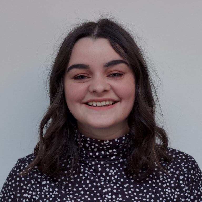 Holly Clark Cropped - Literature Wales