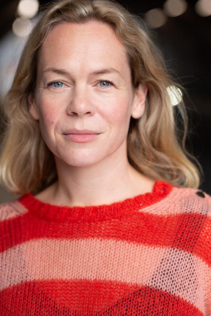 Rhiannon Oliver - photo credit Lloyd James - Literature Wales